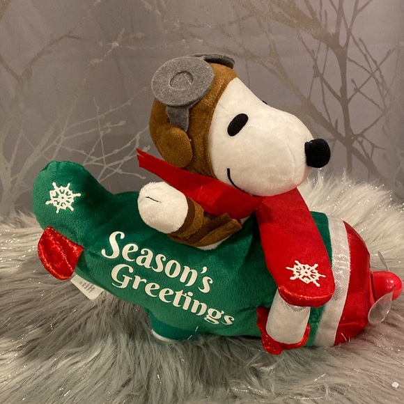 Peanuts | Accents | Bnwt Peanuts Snoopy Airplane Seasons Greetings ...